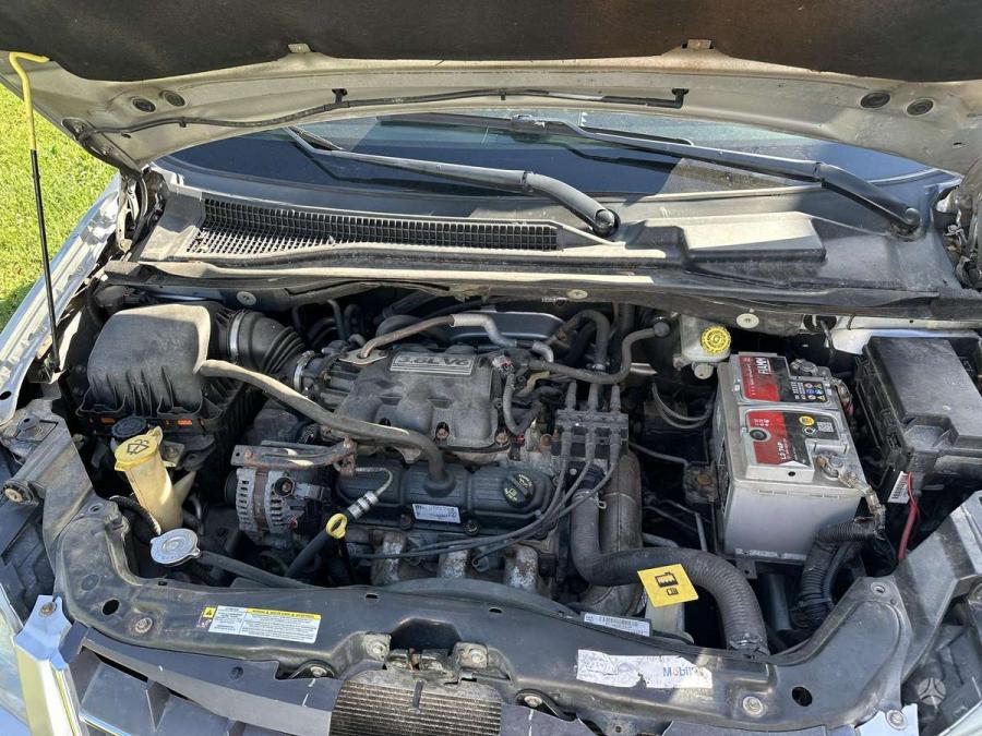 Grey Chrysler Grand Voyager 2008 in Kaunas, with an engine capacity of 3.78 L and mileage of 202 thousand km for 5200 €, photo 22 on AUTOMOTO.COM.LV