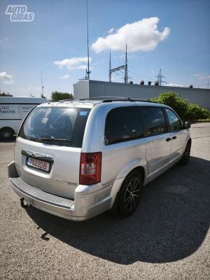 Pelēks Chrysler Grand Voyager 2008 Kauņa, ar dzinēja tilpumu 2.80 L un nobraukumu 273 tūkst. km par 1400 €, foto 5 vietnē AUTOMOTO.COM.LV