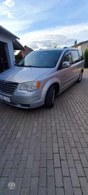 Pelēks Chrysler Grand Voyager 2008 Kauņa, ar dzinēja tilpumu 2.78 L un nobraukumu 341 tūkst. km par 3950 €, foto  vietnē AUTOMOTO.COM.LV