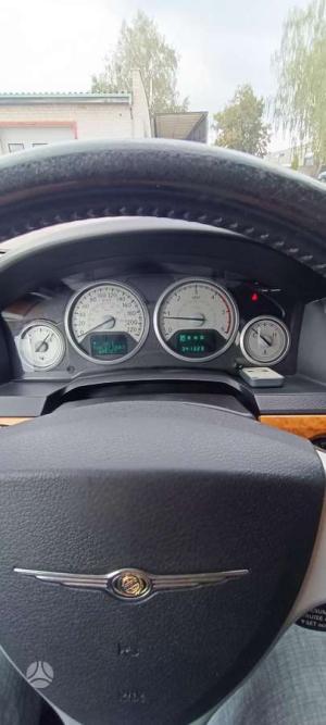 Pelēks Chrysler Grand Voyager 2008 Kauņa, ar dzinēja tilpumu 2.78 L un nobraukumu 341 tūkst. km par 3950 €, foto 15 vietnē AUTOMOTO.COM.LV