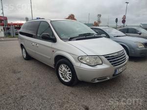 Grey Chrysler Grand Voyager 2008 in Daugavpils, with an engine capacity of 2.80 L and mileage of 152 thousand km for 4400 €, photo 10 on AUTOMOTO.COM.LV