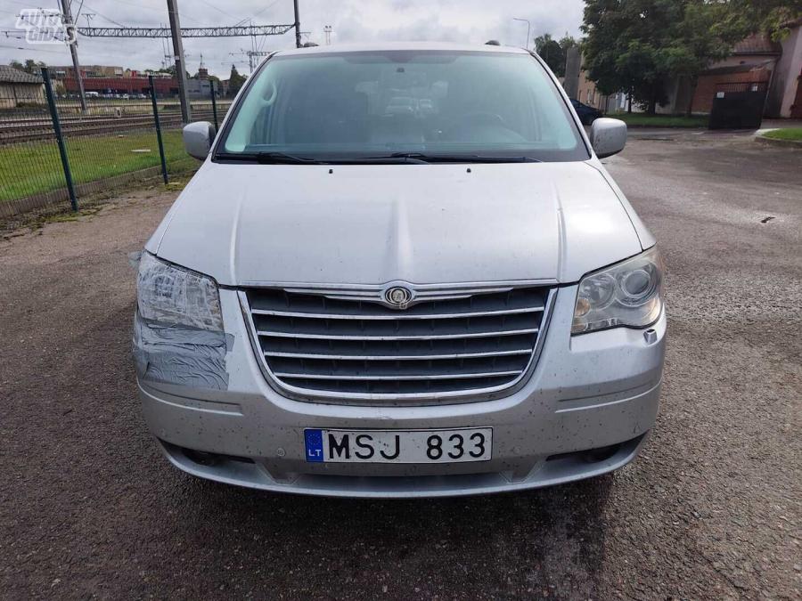 Grey Chrysler Grand Voyager 2009 in Siauliai, with an engine capacity of 2.80 L and mileage of 347 thousand km for 2300 €, photo 3 on AUTOMOTO.COM.LV