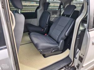 Grey Chrysler Grand Voyager 2009 in Siauliai, with an engine capacity of 2.80 L and mileage of 347 thousand km for 2300 €, photo 15 on AUTOMOTO.COM.LV
