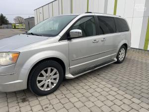 Grey Chrysler Grand Voyager 2010 in Raseiniai, with an engine capacity of 2.80 L and mileage of 300 thousand km for 2500 €, photo 5 on AUTOMOTO.COM.LV