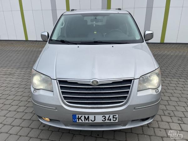 Pelēks Chrysler Grand Voyager 2010 Raseiniai, ar dzinēja tilpumu 2.80 L un nobraukumu 300 tūkst. km par 2500 €, foto 6 vietnē AUTOMOTO.COM.LV