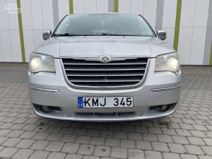 Grey Chrysler Grand Voyager 2010 in Raseiniai, with an engine capacity of 2.80 L and mileage of 300 thousand km for 2500 €, photo 8 on AUTOMOTO.COM.LV