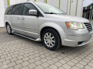 Grey Chrysler Grand Voyager 2010 in Raseiniai, with an engine capacity of 2.80 L and mileage of 300 thousand km for 2500 €, photo 9 on AUTOMOTO.COM.LV
