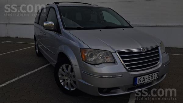 Grey Chrysler Grand Voyager 2010 in Riga, with an engine capacity of 2.80 L and mileage of 357 thousand km for 3900 €, photo 1 on AUTOMOTO.COM.LV
