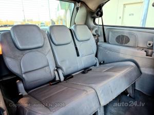 Pelēks Chrysler Grand Voyager 2004 Tallina, ar dzinēja tilpumu 2.80 L un nobraukumu 282 tūkst. km par 995 €, foto 8 vietnē AUTOMOTO.COM.LV