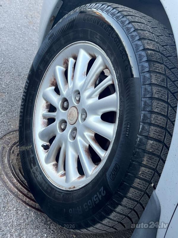 Grey Chrysler Grand Voyager 2005 in Narva, with an engine capacity of 2.80 L and mileage of 265 thousand km for 999 €, photo 9 on AUTOMOTO.COM.LV