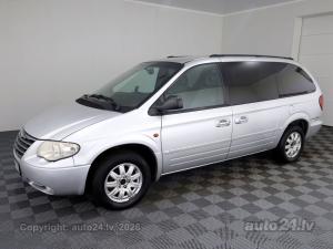 Pelēks Chrysler Grand Voyager 2005 Tallina, ar dzinēja tilpumu 2.80 L un nobraukumu 332 tūkst. km par 1399 €, foto 3 vietnē AUTOMOTO.COM.LV