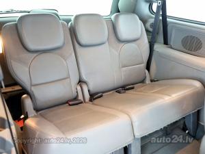 Pelēks Chrysler Grand Voyager 2005 Tallina, ar dzinēja tilpumu 2.80 L un nobraukumu 332 tūkst. km par 1399 €, foto 9 vietnē AUTOMOTO.COM.LV
