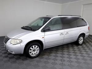 Grey Chrysler Grand Voyager 2005 in Tallinn, with an engine capacity of 2.80 L and mileage of 332 thousand km for 1399 €, photo 11 on AUTOMOTO.COM.LV