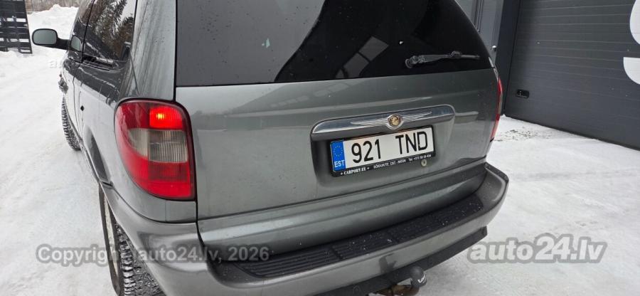 Grey Chrysler Grand Voyager 2006 in Tallinn, with an engine capacity of 2.80 L and mileage of 289 thousand km for 2950 €, photo 14 on AUTOMOTO.COM.LV