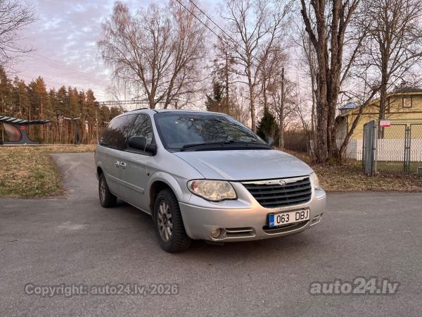 Pelēks Chrysler Grand Voyager 2006 Tallina, ar dzinēja tilpumu 2.80 L un nobraukumu 0 tūkst. km par 700 €, foto 3 vietnē AUTOMOTO.COM.LV