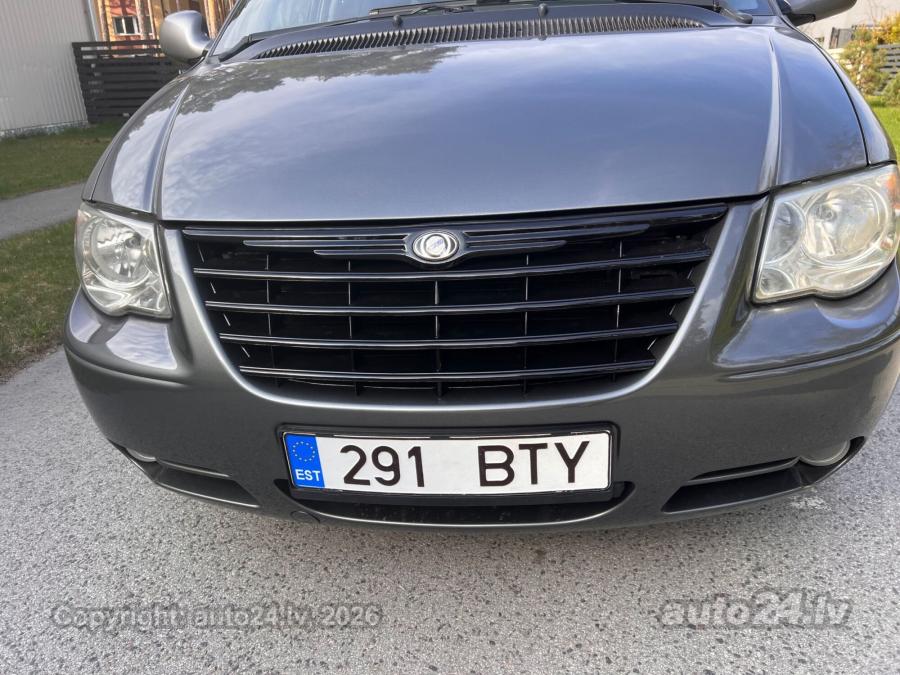 Серый Крайслер Гранд Вояджер 2006 в Таллин, объемом двигателя 2.80 л и пробегом 314 тыс. км за 3900 €, фото 5 на AUTOMOTO.COM.LV