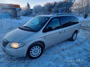 Pelēks Chrysler Grand Voyager 2007 Tallina, ar dzinēja tilpumu 2.80 L un nobraukumu 215 tūkst. km par 1800 €, foto  vietnē AUTOMOTO.COM.LV