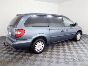 Pelēks Chrysler Grand Voyager 2007 Tallina, ar dzinēja tilpumu 2.80 L un nobraukumu 352 tūkst. km par 899 €, foto 4 vietnē AUTOMOTO.COM.LV