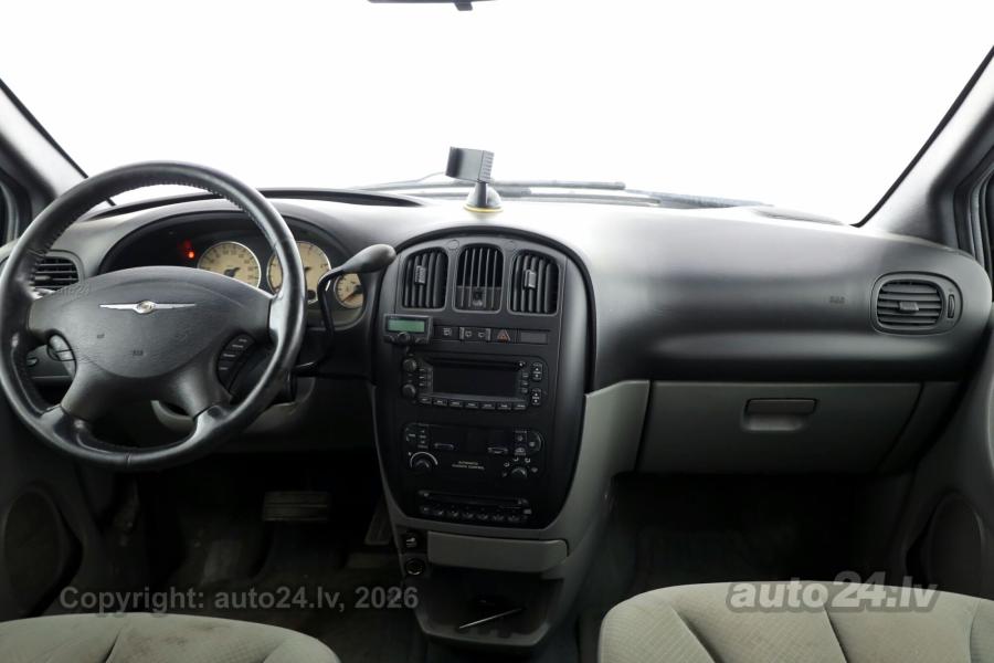 Pelēks Chrysler Grand Voyager 2007 Tallina, ar dzinēja tilpumu 2.80 L un nobraukumu 352 tūkst. km par 899 €, foto 6 vietnē AUTOMOTO.COM.LV