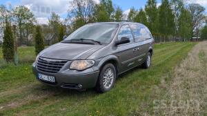 Pelēks Chrysler Grand Voyager 2007 Cēsis, ar dzinēja tilpumu 2.80 L un nobraukumu 298 tūkst. km par 1750 €, foto  vietnē AUTOMOTO.COM.LV