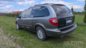 Pelēks Chrysler Grand Voyager 2007 Cēsis, ar dzinēja tilpumu 2.80 L un nobraukumu 298 tūkst. km par 1750 €, foto 5 vietnē AUTOMOTO.COM.LV