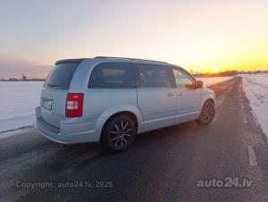 Grey Chrysler Grand Voyager 2008 in Tallinn, with an engine capacity of 2.80 L and mileage of 0 thousand km for 3000 €, photo 3 on AUTOMOTO.COM.LV