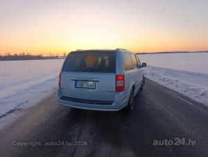 Grey Chrysler Grand Voyager 2008 in Tallinn, with an engine capacity of 2.80 L and mileage of 0 thousand km for 3000 €, photo 4 on AUTOMOTO.COM.LV