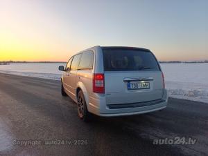 Grey Chrysler Grand Voyager 2008 in Tallinn, with an engine capacity of 2.80 L and mileage of 0 thousand km for 3000 €, photo 5 on AUTOMOTO.COM.LV