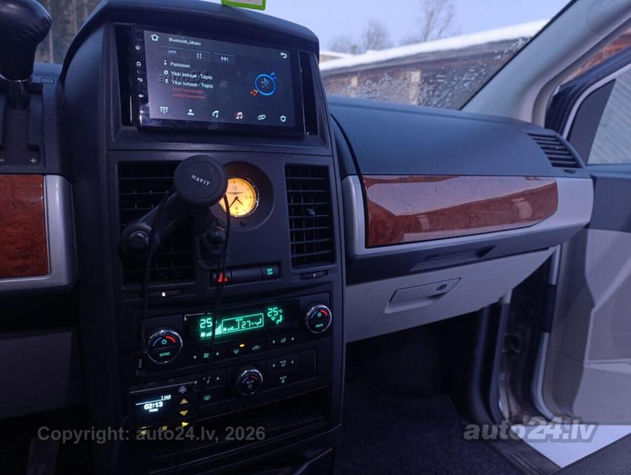 Grey Chrysler Grand Voyager 2008 in Tallinn, with an engine capacity of 2.80 L and mileage of 0 thousand km for 3000 €, photo 11 on AUTOMOTO.COM.LV