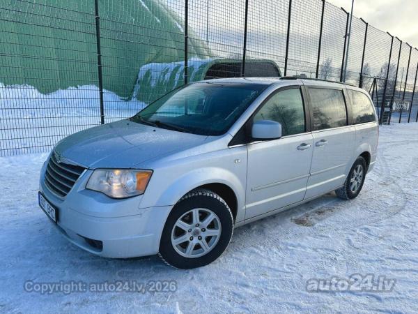 Pelēks Chrysler Grand Voyager 2008 Tartu, ar dzinēja tilpumu 2.80 L un nobraukumu 275 tūkst. km par 4499 €, foto 1 vietnē AUTOMOTO.COM.LV
