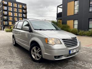 Grey Chrysler Grand Voyager 2009 in Tartu, with an engine capacity of 2.80 L and mileage of 281 thousand km for 3599 €, photo  on AUTOMOTO.COM.LV
