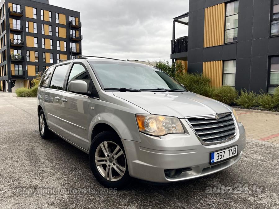 Grey Chrysler Grand Voyager 2009 in Tartu, with an engine capacity of 2.80 L and mileage of 281 thousand km for 3599 €, photo 1 on AUTOMOTO.COM.LV