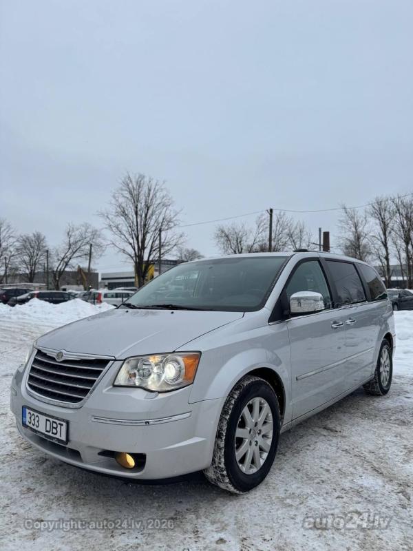 Pelēks Chrysler Grand Voyager 2010 Tallina, ar dzinēja tilpumu 2.80 L un nobraukumu 252 tūkst. km par 4999 €, foto 3 vietnē AUTOMOTO.COM.LV