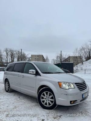 Grey Chrysler Grand Voyager 2010 in Tallinn, with an engine capacity of 2.80 L and mileage of 252 thousand km for 4999 €, photo 4 on AUTOMOTO.COM.LV