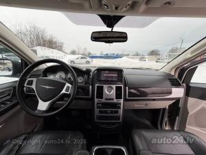 Grey Chrysler Grand Voyager 2010 in Tallinn, with an engine capacity of 2.80 L and mileage of 252 thousand km for 4999 €, photo 15 on AUTOMOTO.COM.LV