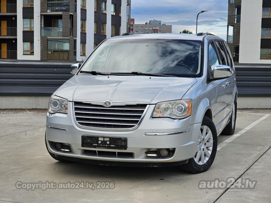 Grey Chrysler Grand Voyager 2010 in Tallinn, with an engine capacity of 2.80 L and mileage of 257 thousand km for 4998 €, photo 3 on AUTOMOTO.COM.LV