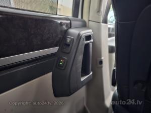 Grey Chrysler Grand Voyager 2010 in Tallinn, with an engine capacity of 2.80 L and mileage of 257 thousand km for 4998 €, photo 18 on AUTOMOTO.COM.LV