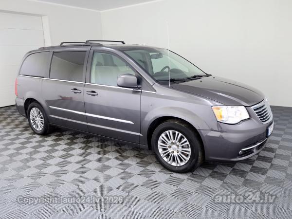 Chrysler Grand Voyager 2014 Tallina vietnē Pelēks Chrysler Grand Voyager 2014 Tallina, ar dzinēja tilpumu 3.60 L un nobraukumu 315 tūkst. km par 3999 €, foto 1 vietnē AUTOMOTO.COM.LV