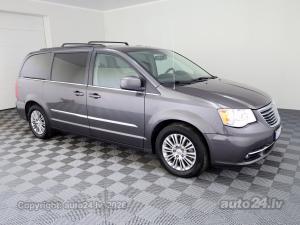 Pelēks Chrysler Grand Voyager 2014 Tallina, ar dzinēja tilpumu 3.60 L un nobraukumu 315 tūkst. km par 3999 €, foto  vietnē AUTOMOTO.COM.LV