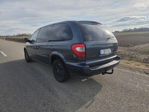 Chrysler Grand Voyager 2001 Telšiai, ar dzinēja tilpumu 2.40 L un nobraukumu 308 tūkst. km par 1700 €, foto 5 vietnē AUTOMOTO.COM.LV