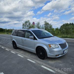 Chrysler Grand Voyager 2008 Rīga, ar dzinēja tilpumu 2.80 L un nobraukumu 252 tūkst. km par 4000 €, foto 3 vietnē AUTOMOTO.COM.LV