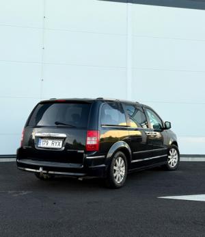 Chrysler Grand Voyager 2010 Tallina, ar dzinēja tilpumu 0.00 L un nobraukumu 230 tūkst. km par 6200 €, foto 4 vietnē AUTOMOTO.COM.LV