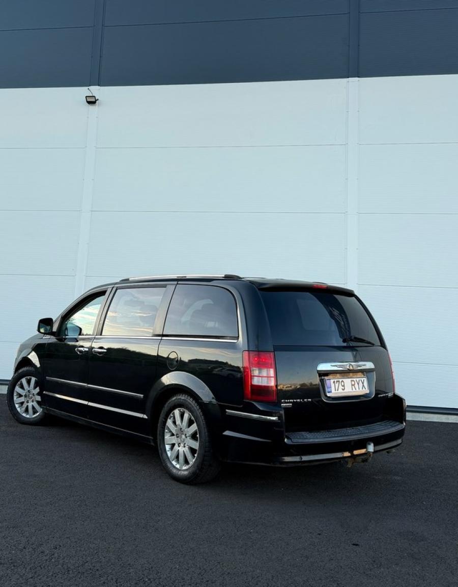 Chrysler Grand Voyager 2010 Tallina, ar dzinēja tilpumu 0.00 L un nobraukumu 230 tūkst. km par 6200 €, foto 15 vietnē AUTOMOTO.COM.LV