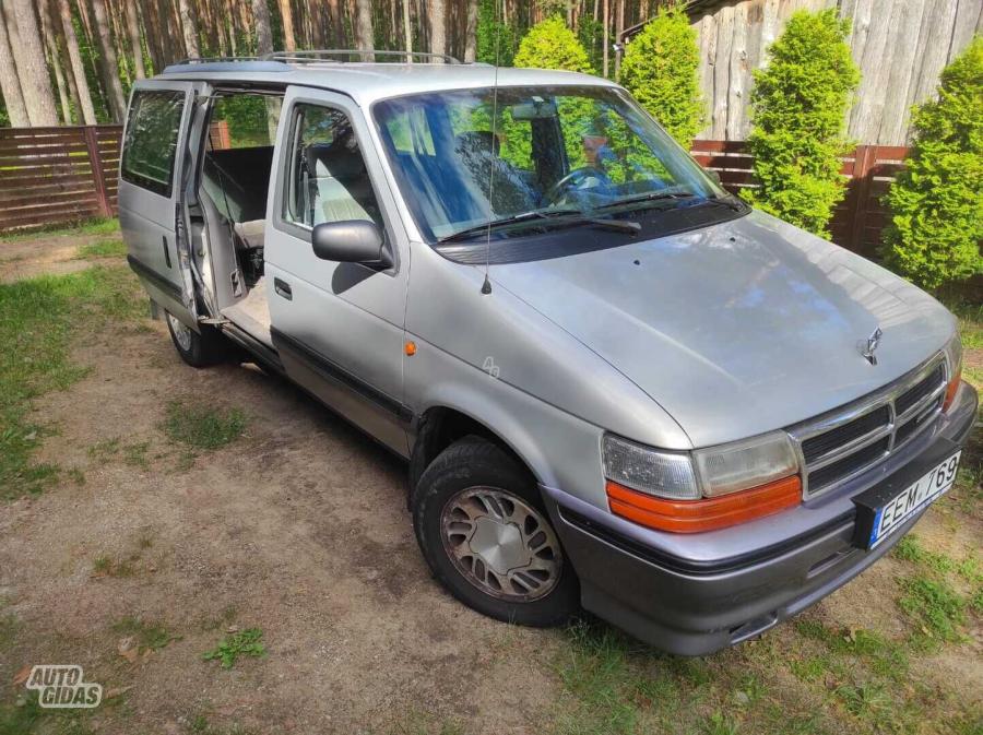 Крайслер Гранд Вояджер 1993 в Игналина, объемом двигателя 2.50 л и пробегом 400 тыс. км за 1750 €, фото 3 на AUTOMOTO.COM.LV