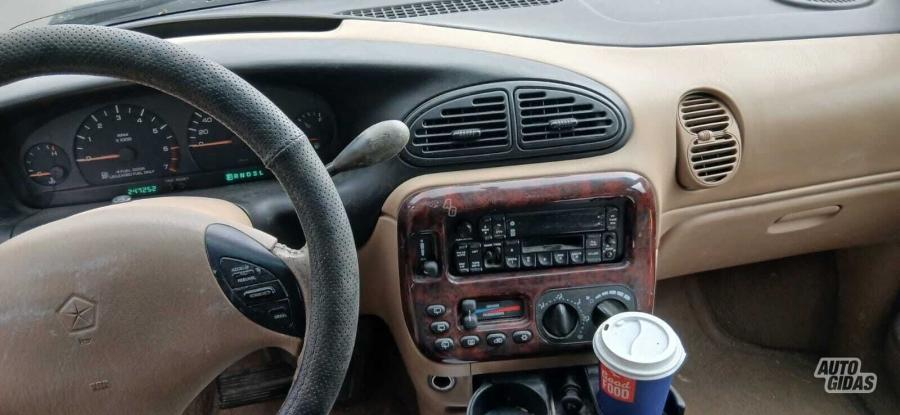 Chrysler Grand Voyager 1999 Kauņa, ar dzinēja tilpumu 3.80 L un nobraukumu 248 tūkst. km par 1000 €, foto 7 vietnē AUTOMOTO.COM.LV