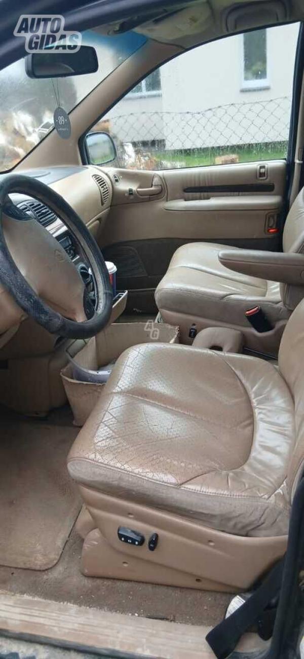 Chrysler Grand Voyager 1999 Kauņa vietnē Chrysler Grand Voyager 1999 Kauņa, ar dzinēja tilpumu 3.80 L un nobraukumu 248 tūkst. km par 1000 €, foto 10 vietnē AUTOMOTO.COM.LV