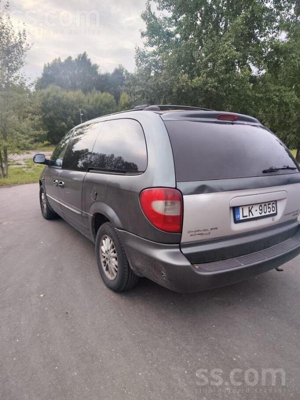 Chrysler Grand Voyager 2001 in Jurmala, with an engine capacity of 3.30 L and mileage of 471 thousand km for 1500 €, photo 3 on AUTOMOTO.COM.LV