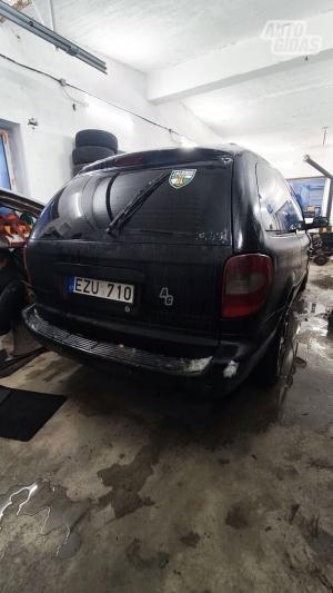 Chrysler Grand Voyager 2002 Klaipėda, ar dzinēja tilpumu 2.50 L un nobraukumu 400 tūkst. km par 800 €, foto 5 vietnē AUTOMOTO.COM.LV