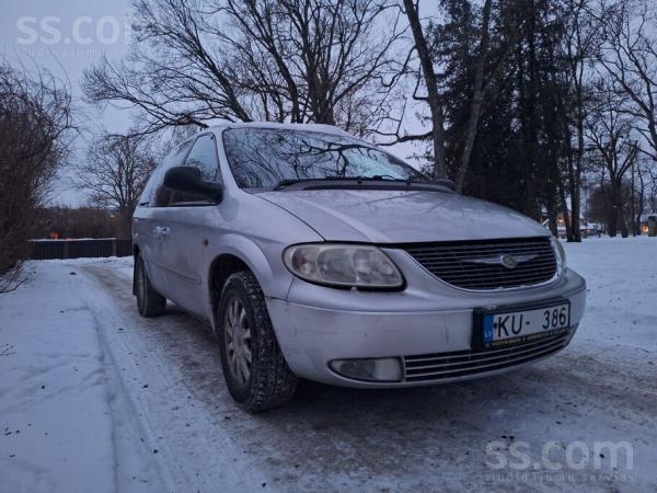 Chrysler Grand Voyager 2002 in Kuldiga, with an engine capacity of 3.30 L and mileage of 348 thousand km for 700 €, photo 2 on AUTOMOTO.COM.LV