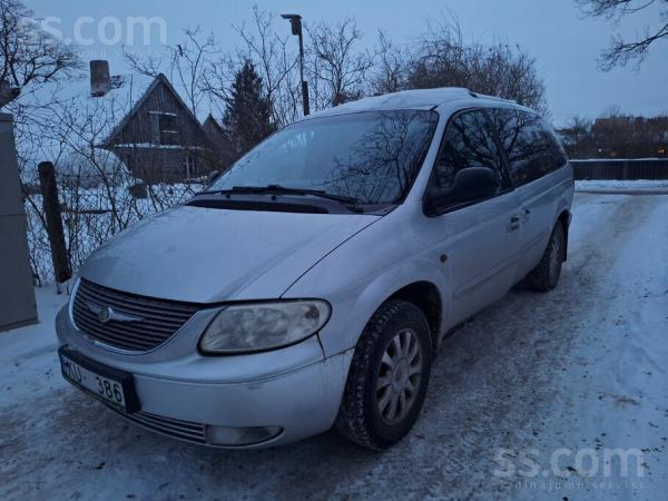 Chrysler Grand Voyager 2002 in Kuldiga, with an engine capacity of 3.30 L and mileage of 348 thousand km for 700 €, photo 3 on AUTOMOTO.COM.LV